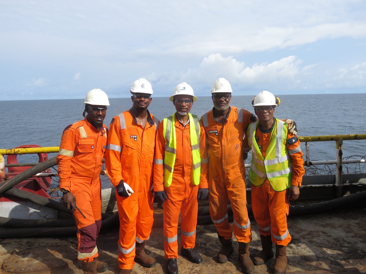 Importance of wearing the correct PPE in the workplace - Primelift ...